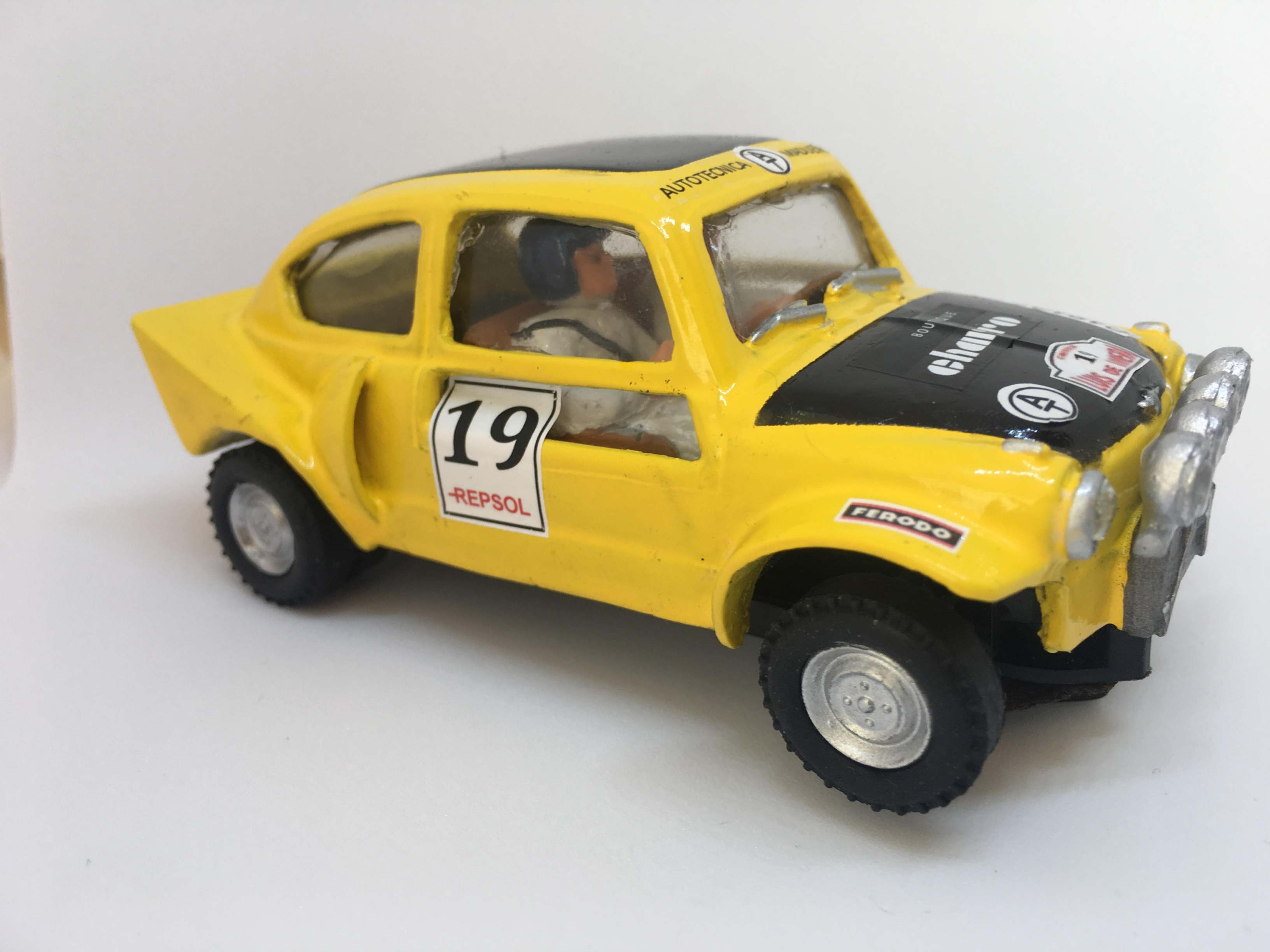 AK-11 SEAT 600 CHITTY ENGLISH – Anonimuskit